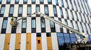 Daru bérlés, daruzás 1-500 tonnáig országosan (autódaru, mobildaru ...